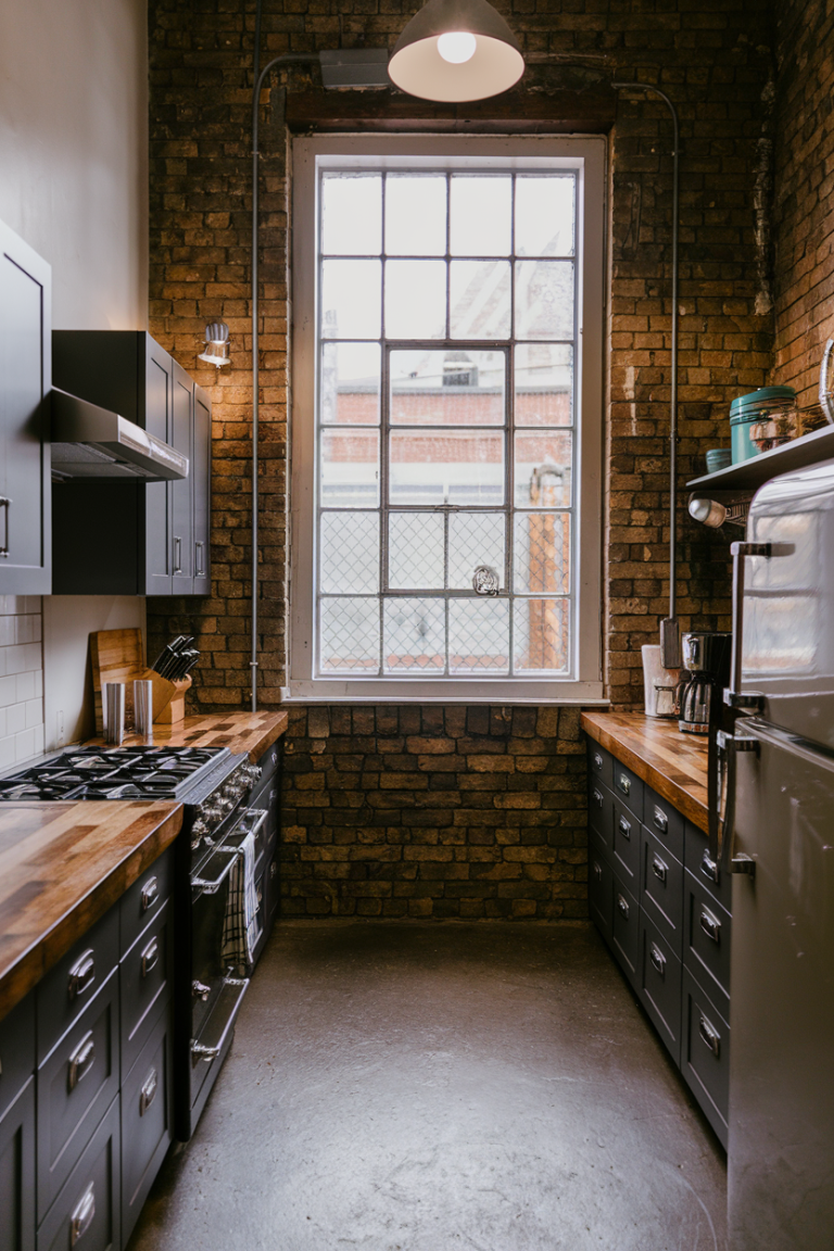 37 Stunning Gray Kitchen Ideas 2025 – Modern Color Combos, Warm Tones, and Trendy Designs