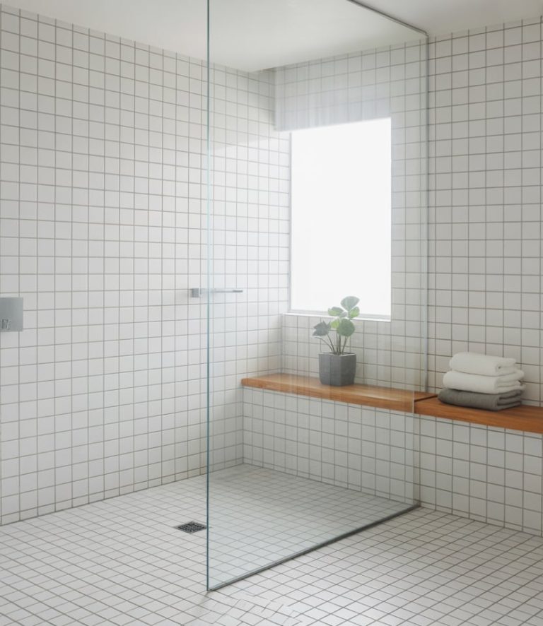 Walk-In Shower No Door 2026 – 37 Modern Bathroom Remodel Ideas with ...